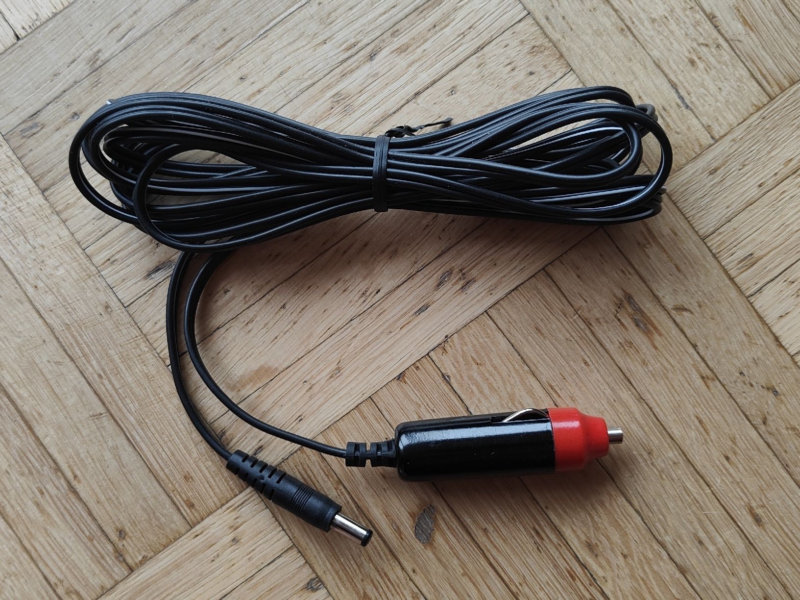 Câble alimentation voiture 12V → prise DC (5 mm) (Neuf (Voir ...