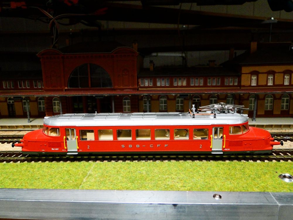 TRIX E-Triebwagen 22868 RBe 2/4 «Roter Pfeil» HO/DC/Digital (Gebraucht ...