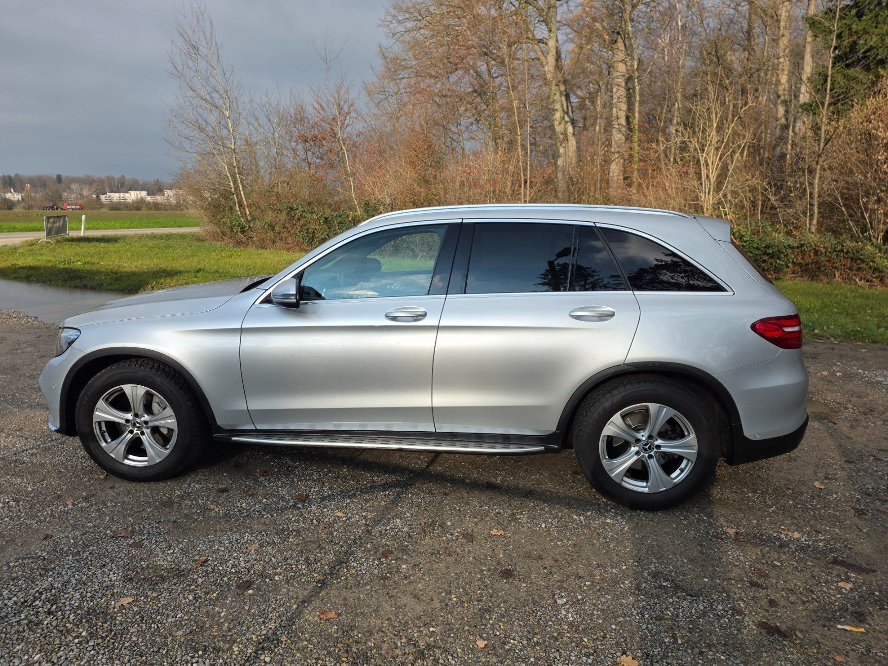 Spannende Mercedes Glc 250 Ebenbild