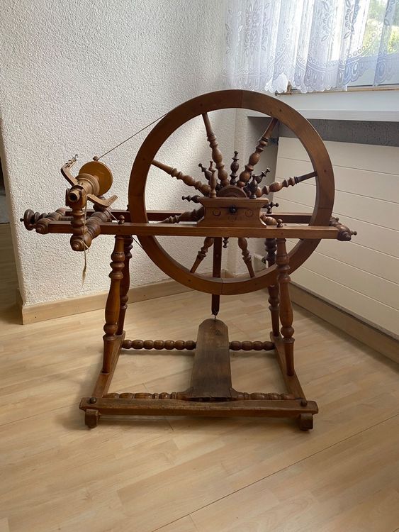 Antikes Spinnrad | Kaufen auf Ricardo