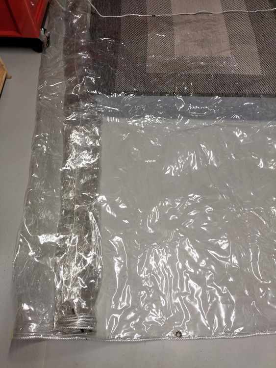 Blache durchsichtig 4 x 2 Meter (Neu (gemäss Beschreibung)) in Hinwil ...