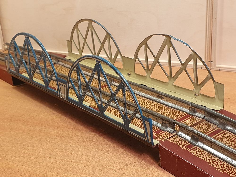 Seltene Johann Distler Uhrwerk-Brücke in Spur 0, gemarkt (Gebraucht) in ...