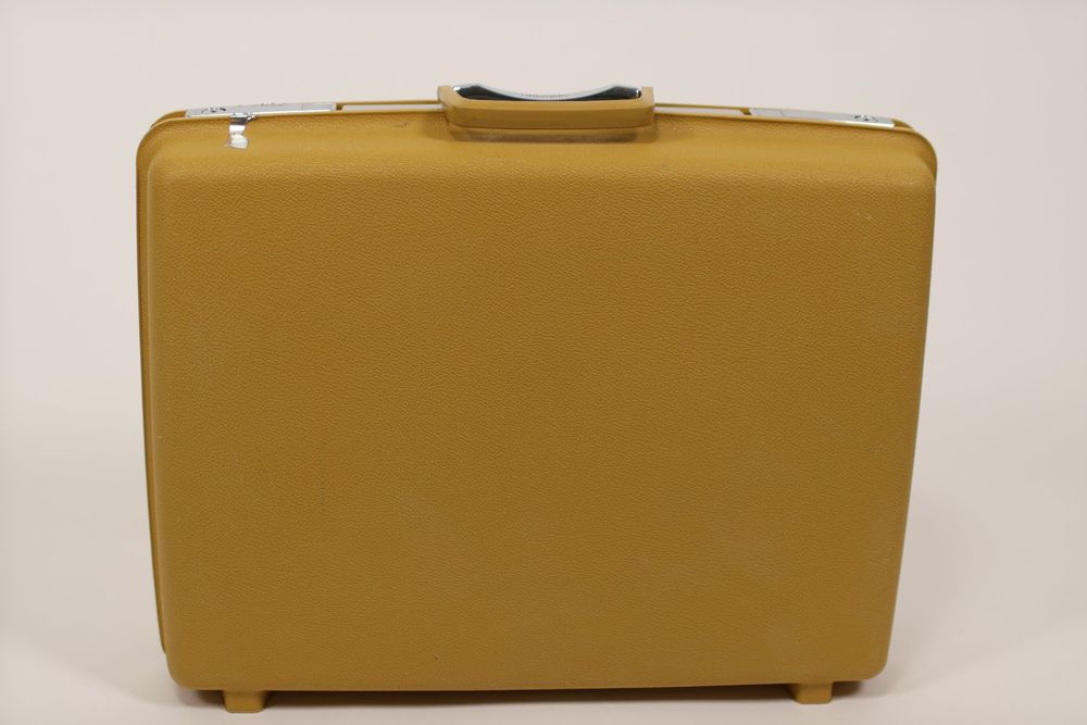 1960s Mustard Yellow SAMSONITE Suitcase (Gebraucht) in Hombrechtikon ...