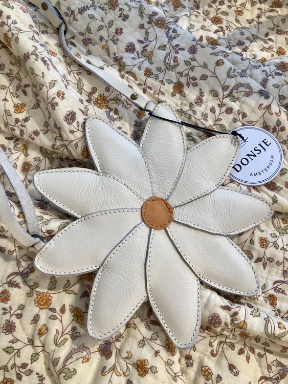 NEU Toto Purse Daisy | Kaufen auf Ricardo