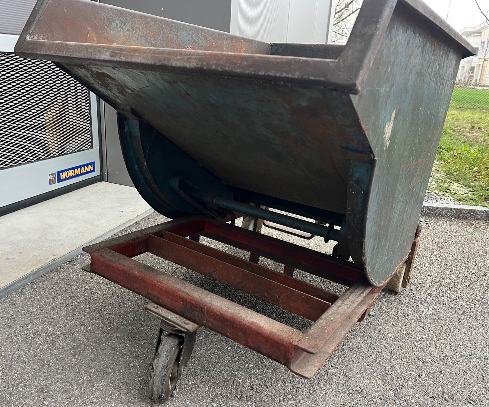 Kippmulde / Spänemulde 150 Liter (für Stapler) ⑤ №210 (Gebraucht) in ...