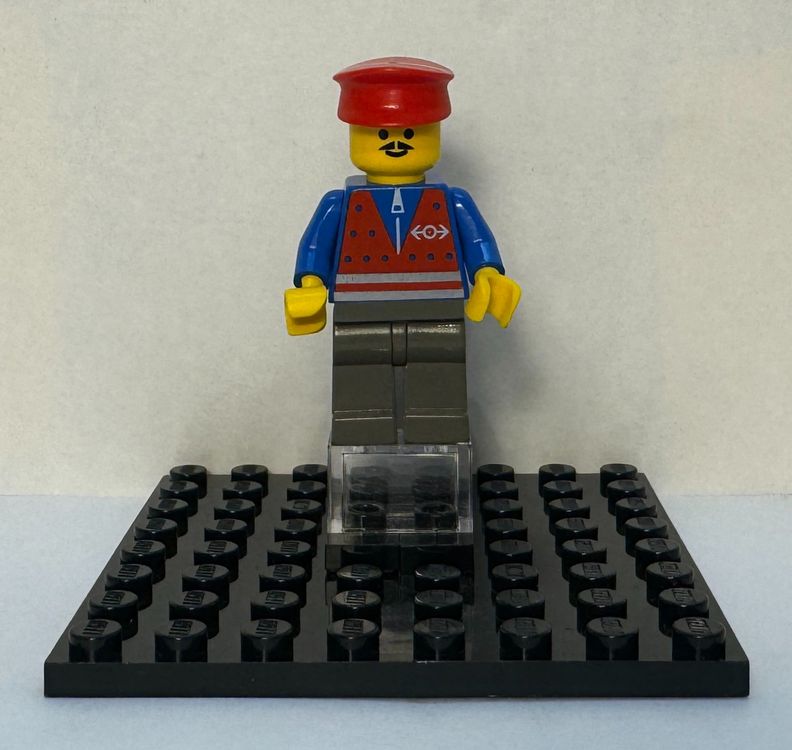 Lego Eisenbahn Minifigur Red Vest and Zipper trn080 (Gebraucht) in ...