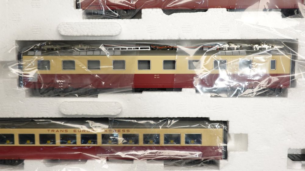 4œ Märklin 39540 SBB Triebzug TEE Gottardo (Gebraucht) in Uetendorf für ...