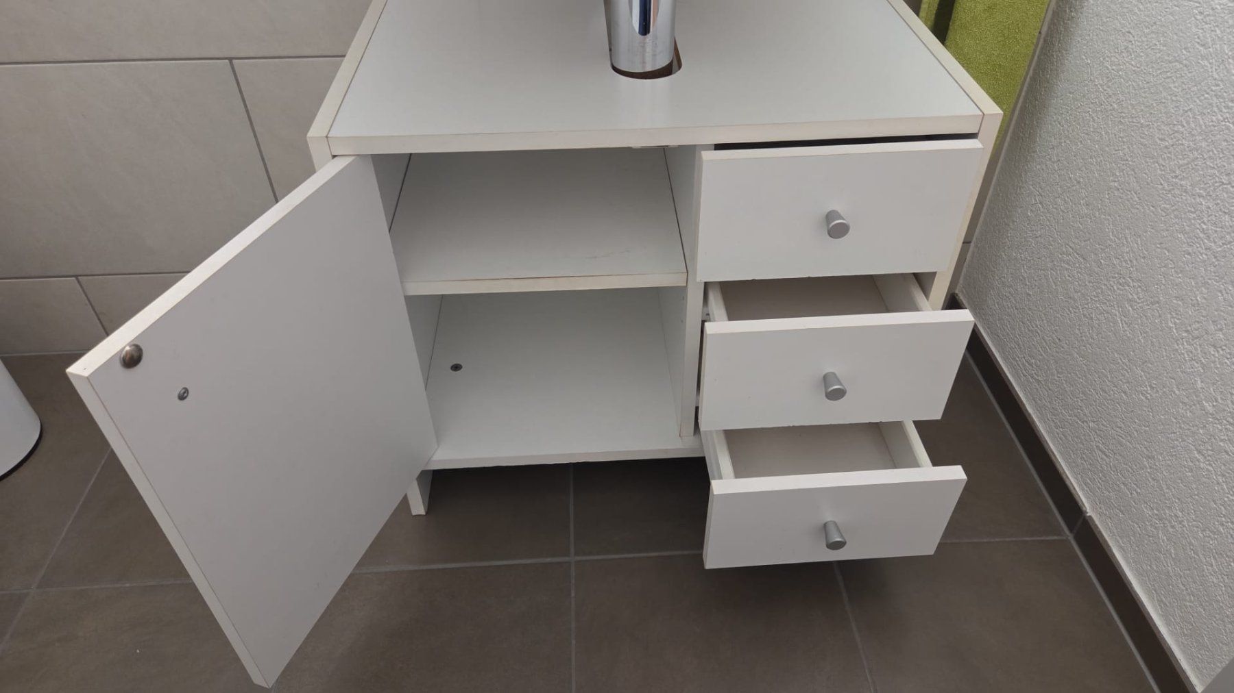 Waschbeckenunterschrank (Gebraucht) in Langenthal für CHF 1 – nur ...