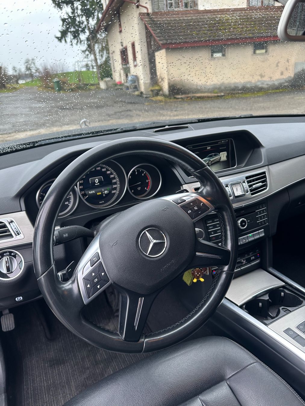Mercedes Benz E 250 diesel 4Matic Elégance Top Zustand! (Gebraucht) in ...