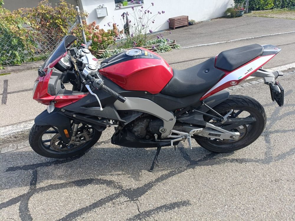 Elegantes Motorrad Ab 16 Bildnie6850