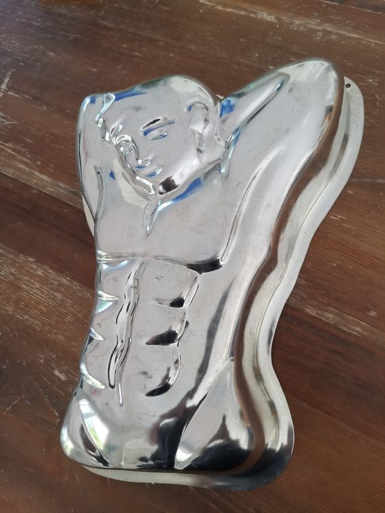 Torso Cake Baking Tin Mold, Man Body Form (Gebraucht) in Erlinsbach SO ...