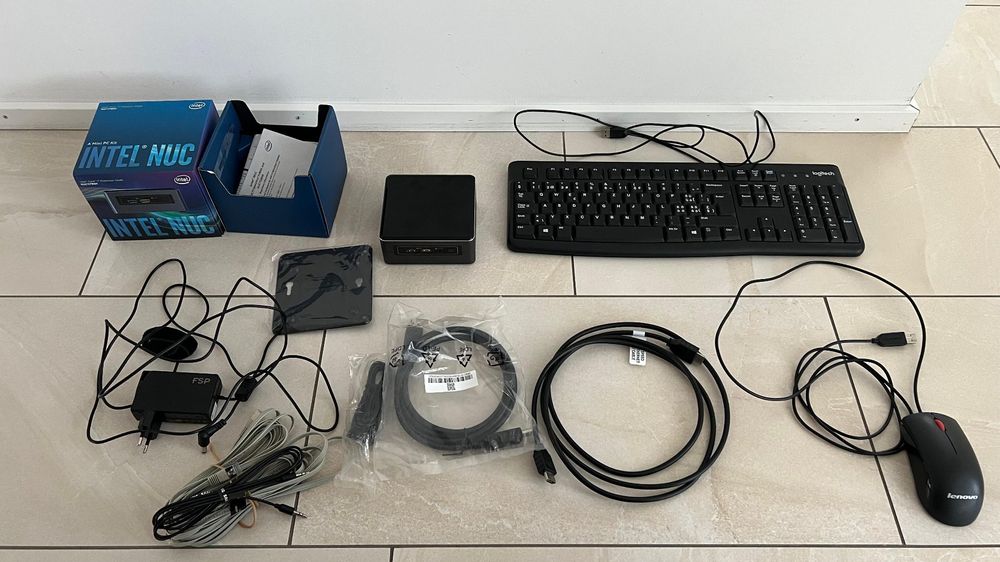 Intel NUC i7 Mini-PC mit 16GB RAM, 475GB SSD + Logitech (Gebraucht) in ...