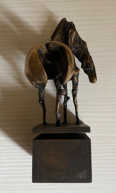 ARNOLDI NAG - Kleine Bronzestatue signiert, nummeriert | Kaufen auf Ricardo