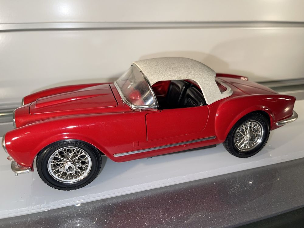 Modellauto Burago Lancia Aurelia B24 Spider Bj. 1955 (Gebraucht) in Siebnen für CHF 19 – mit ...