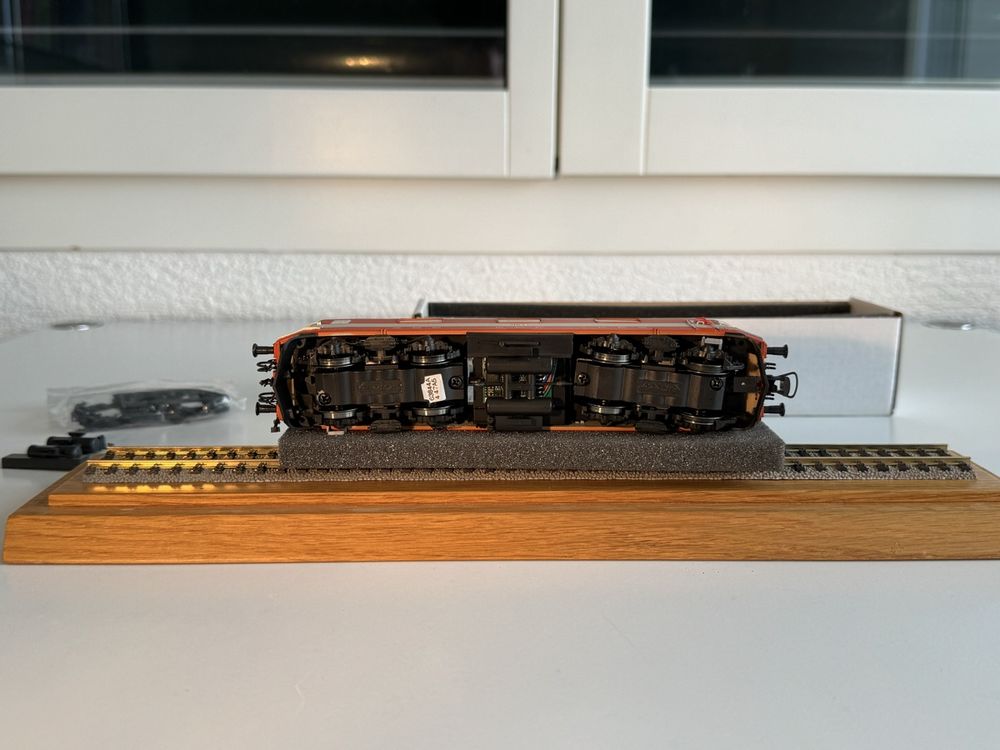 Roco 62690 Re 4/4 II 11109 Swiss Express | Kaufen auf Ricardo