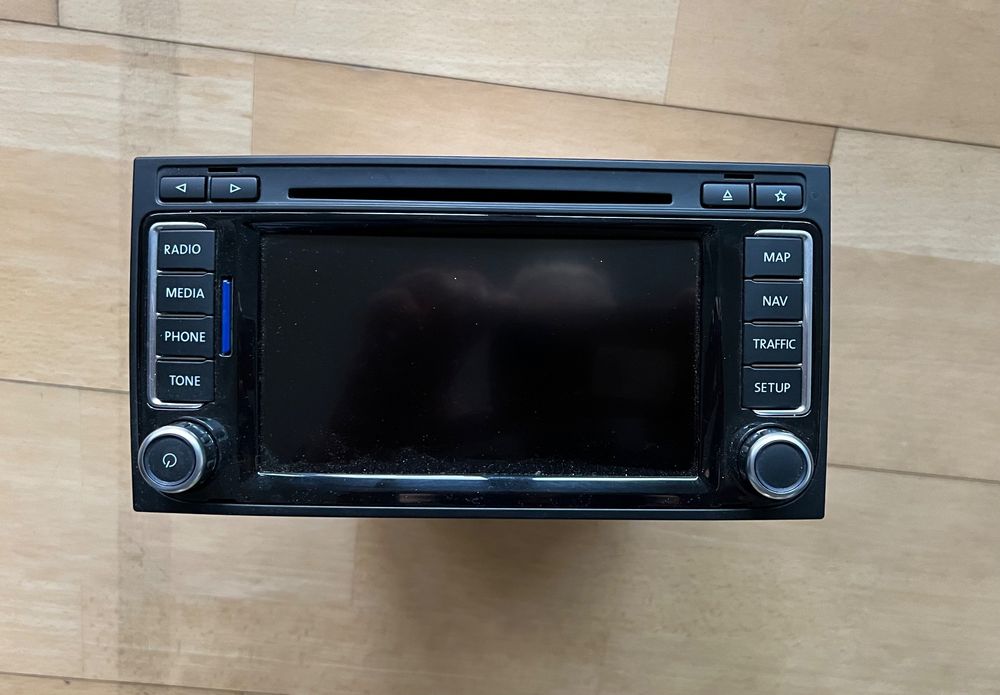 Vw Navigation RNS 510 (Defekt) in Nidau für CHF 263 – nur Abholung auf ...