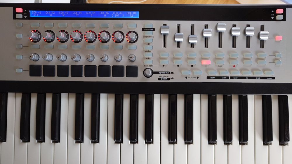 Novation SL61 Mk II Midi Keyboard + gratis Keyboard Ständer (Gebraucht ...