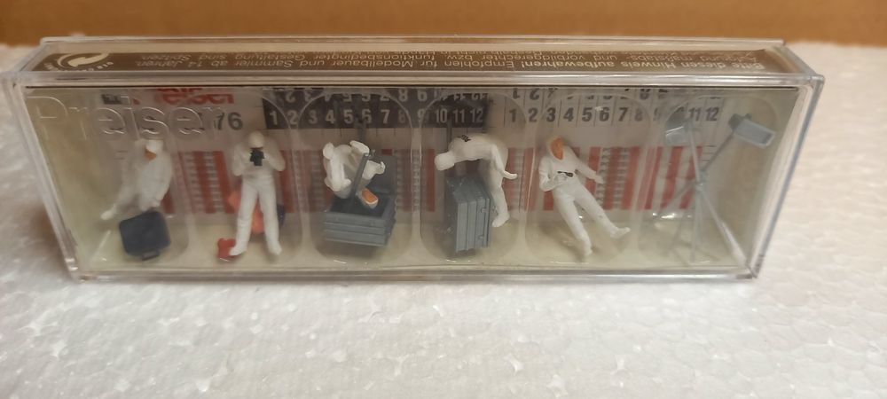 PREISER Figuren 10576 1:87 NOCH BUSCH FALLER (Neu und originalverpackt ...