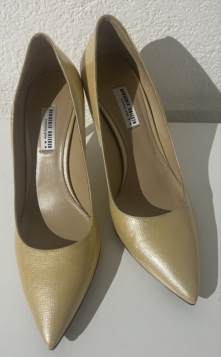 Escarpins à talons hauts, taille 39 (D'occasion) à St-Pierre-Clages ...