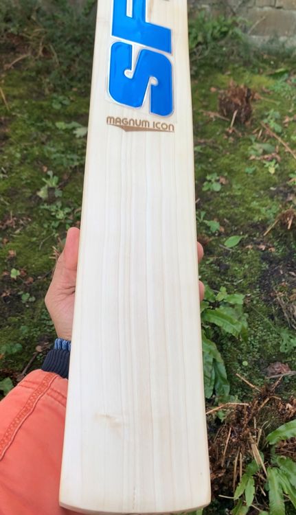 SF MAGNUM ICON Cricket bat (Neu und originalverpackt) in Luzern für CHF ...
