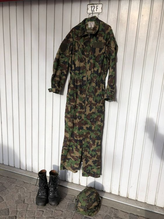 Schweizer Armee Panzer TAZ Uniform Stahlhelm TANK OVERALL WK | Kaufen ...