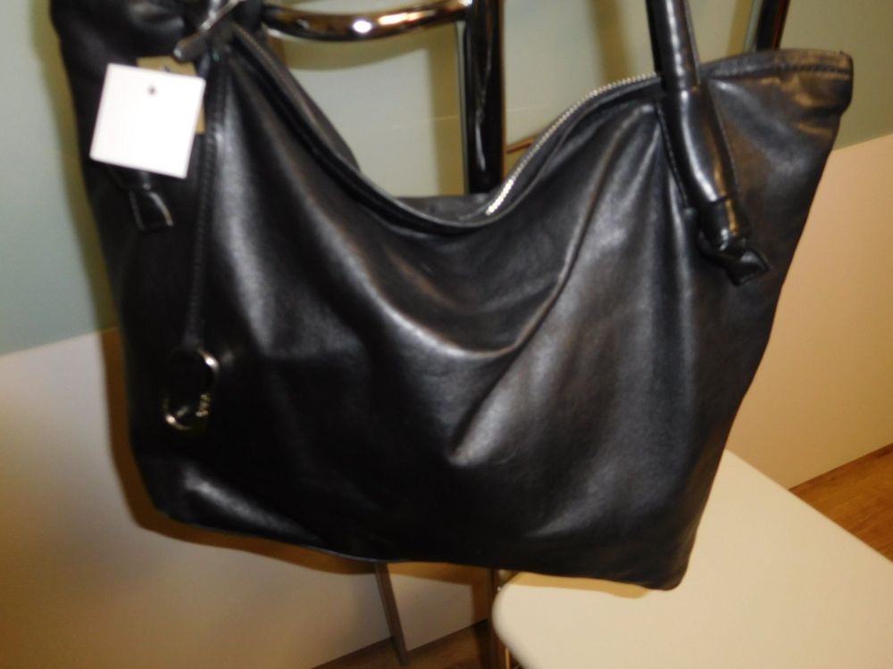 BREE echt Leder Tasche schwarz 30x29x11cm (Gebraucht) in Holziken für ...