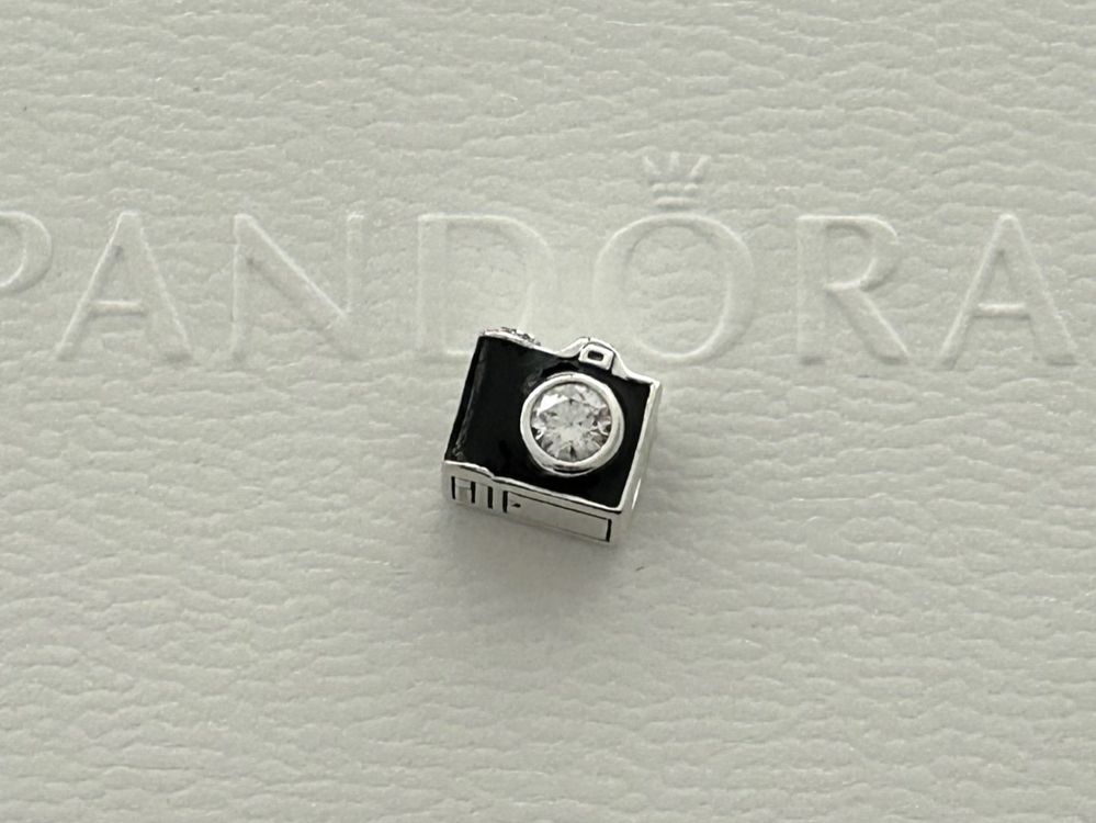 Original Pandora Foto Kamera Charm (Gebraucht) in Basel für CHF 37 ...
