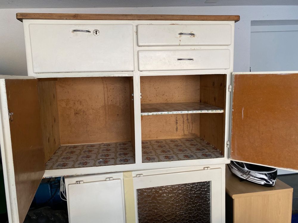 Buffet 70er Jahre (Gebraucht) in Niedermuhlern für CHF 60 – nur Abholung auf Ricardo kaufen