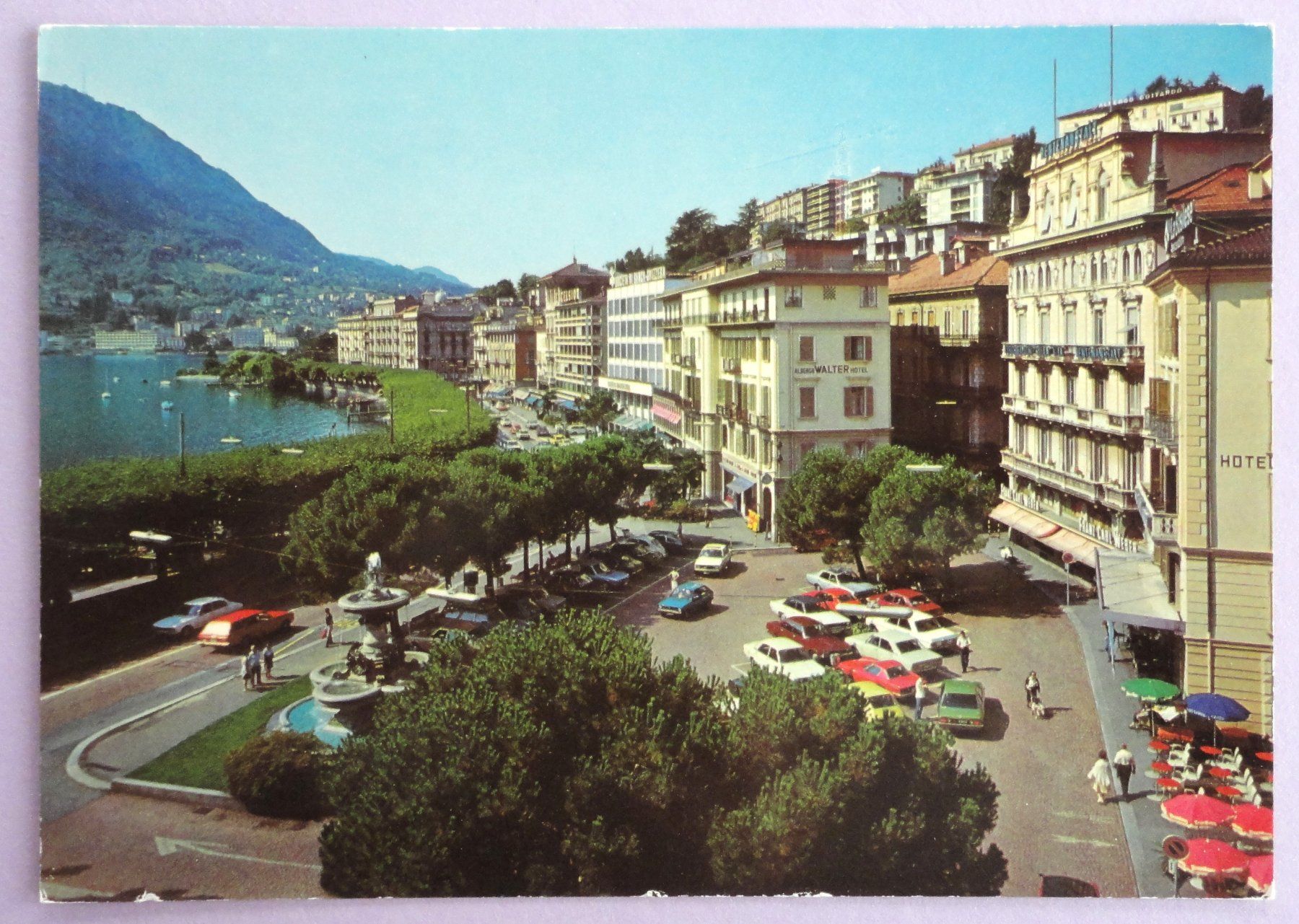 Lugano - Piazza Rezzonico (Usato) a Fétigny per CHF 1 – con consegna ...
