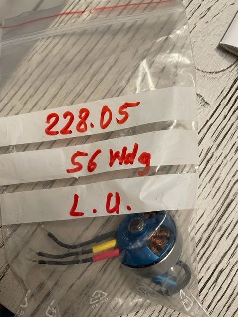 Motor 228.05 L.U für Indoorflieger (Neu (gemäss Beschreibung)) in Hausen AG für CHF 5 – mit ...