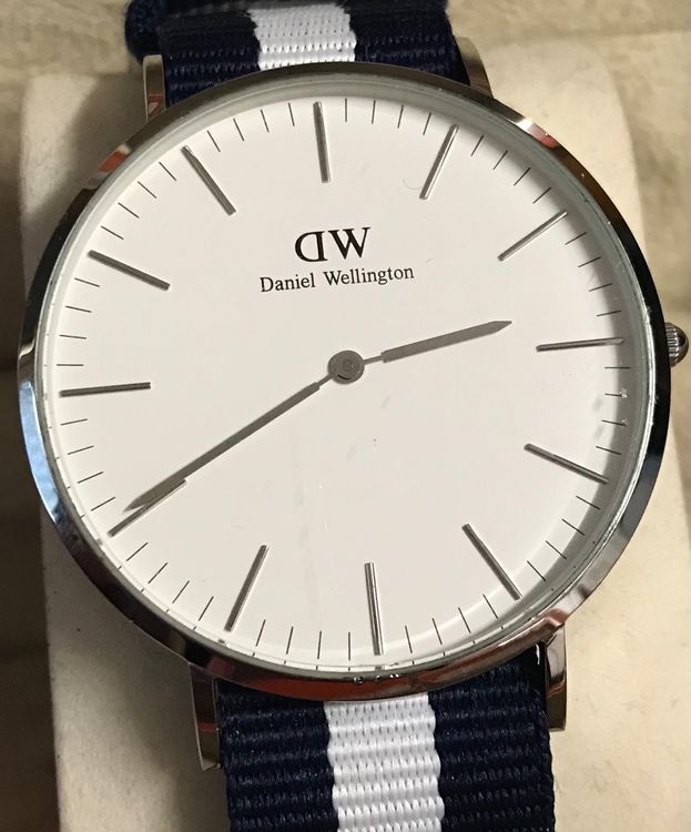 DANIEL WELLINGTON Herrenuhr 42 mm ( Neue Preise : 199 CHF ) (Gebraucht) in Oftringen für CHF 15 ...