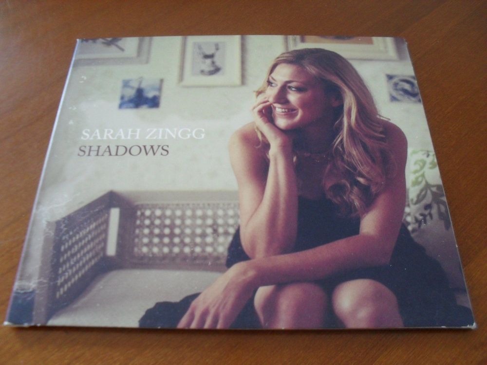 Sarah Zingg - Shadows, D16 (Gebraucht) in Sessa für CHF 0.5 – mit ...
