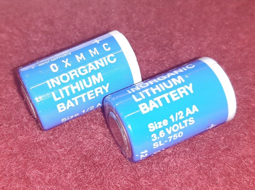 6 Stk. halbe AA Lithium Batterien 3.6V (Neu (gemäss Beschreibung)) in ...