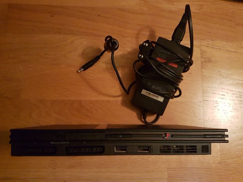 Sony Playstation / PS2, inkl. 7 Games | Kaufen auf Ricardo Sony Playstation / PS2, inkl. 7 Games | Kaufen auf Ricardo