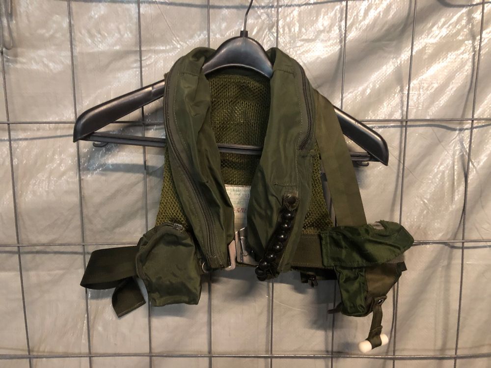 Schweizer Luftwaffe Pilot Life Jacket zu Pilotenjacke Armee (Gebraucht ...