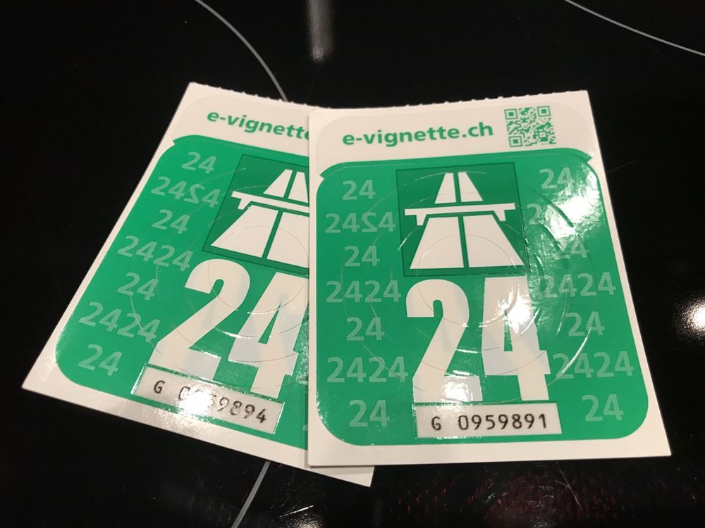 2x Autobahn Vignetten 2024 (Neu und originalverpackt) in Lostorf für ...