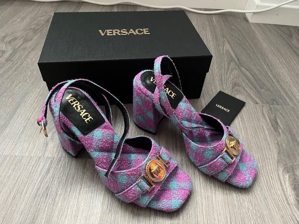 Versace heels last collection size 38 full price 980€ new (Neu und ...