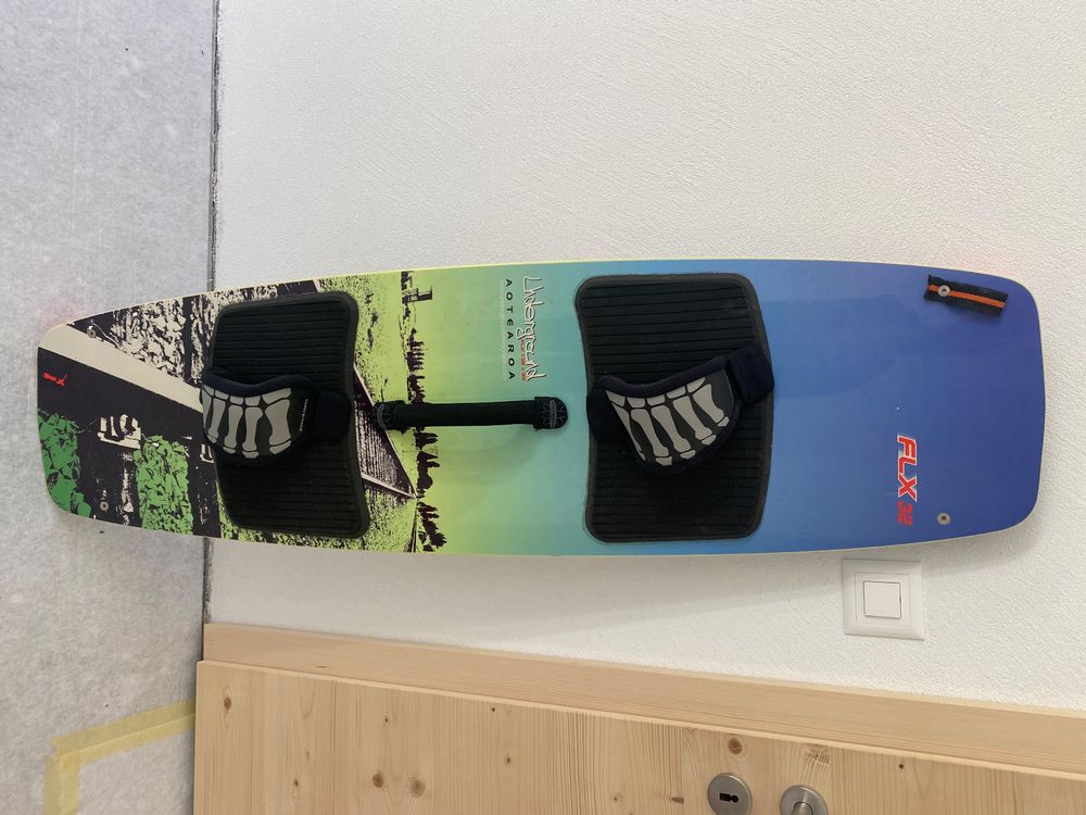 Kiteboard Underground Aotearoa FLX 142*38 (Gebraucht) in Pfungen für ...