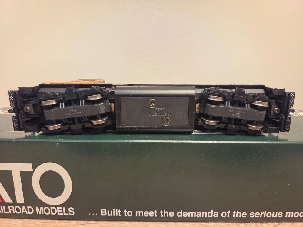 Kato 37-3003 Diesellok EMD Great Northern H0 (Neuf avec emballage d ...