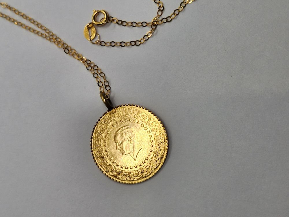 Gold Kette Mit Munze