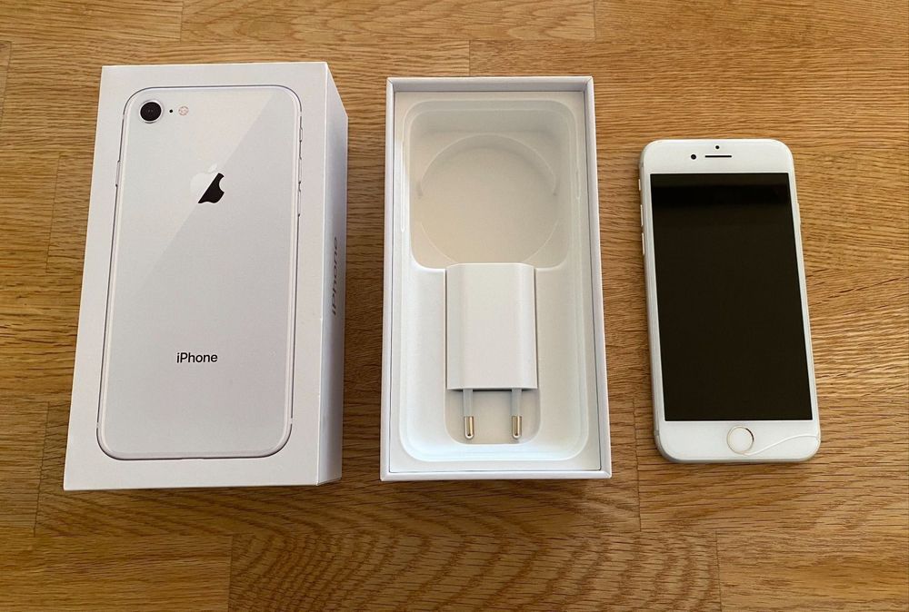 iPhone 8 Silver 64GB | Kaufen auf Ricardo