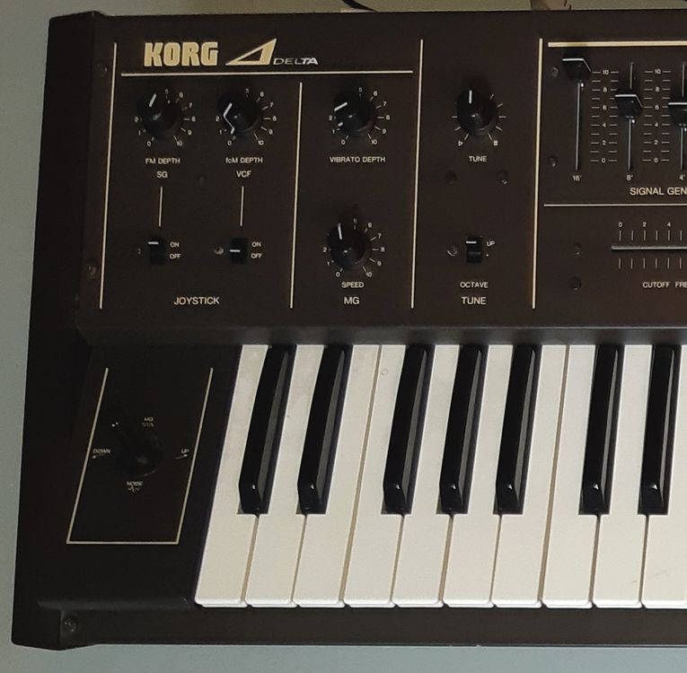 KORG Delta DL-50 vintage Analog String Synthesizer 1979 +MAP (Gebraucht) in Rohrbach für CHF 790 ...