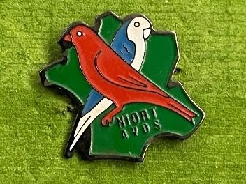 Vogel Birds Pin (Gebraucht) in Itingen für CHF 3 – mit Lieferung auf ...