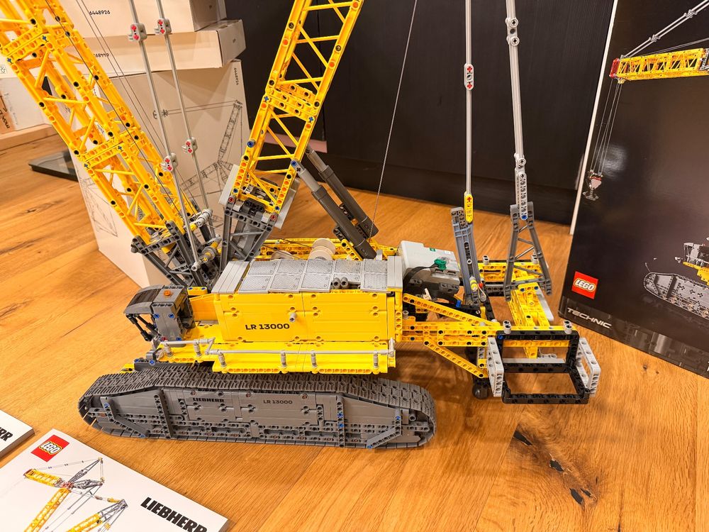 Spannende Lego Technic Raupenkran Fotos