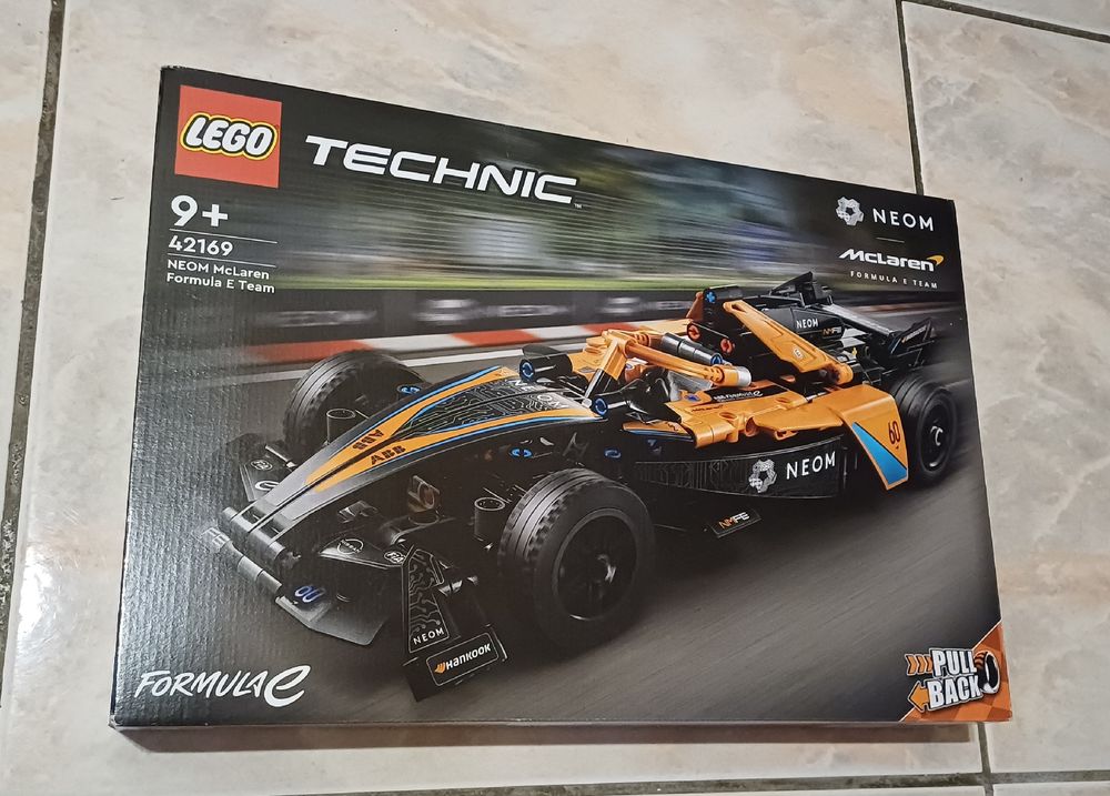 Lego NEOM McLaren Formula E Team (Neu und originalverpackt) in ...