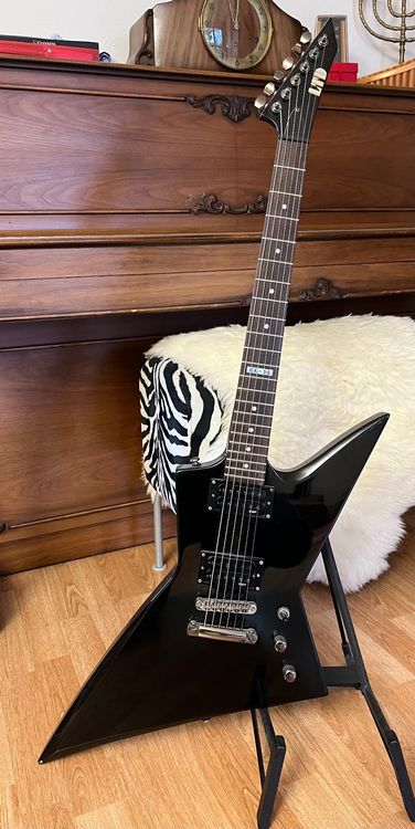 ESP - LTD EX-50 Explorer mit ESP Pickups und Hülle (Gebraucht) in ...
