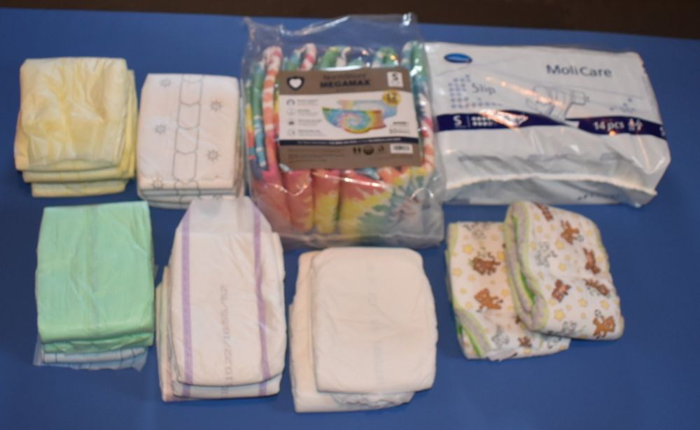 Erwachsenen Windelpaket / Grösse: S / 38 Windeln (Neu und ...