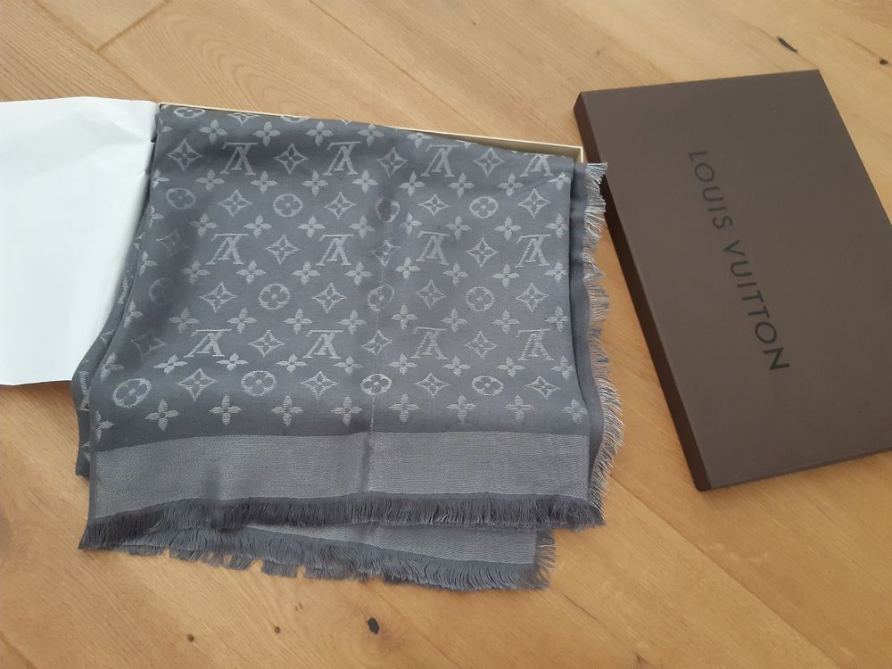 LV monogram schal classic grey (Gebraucht) in Windisch für CHF 330 ...