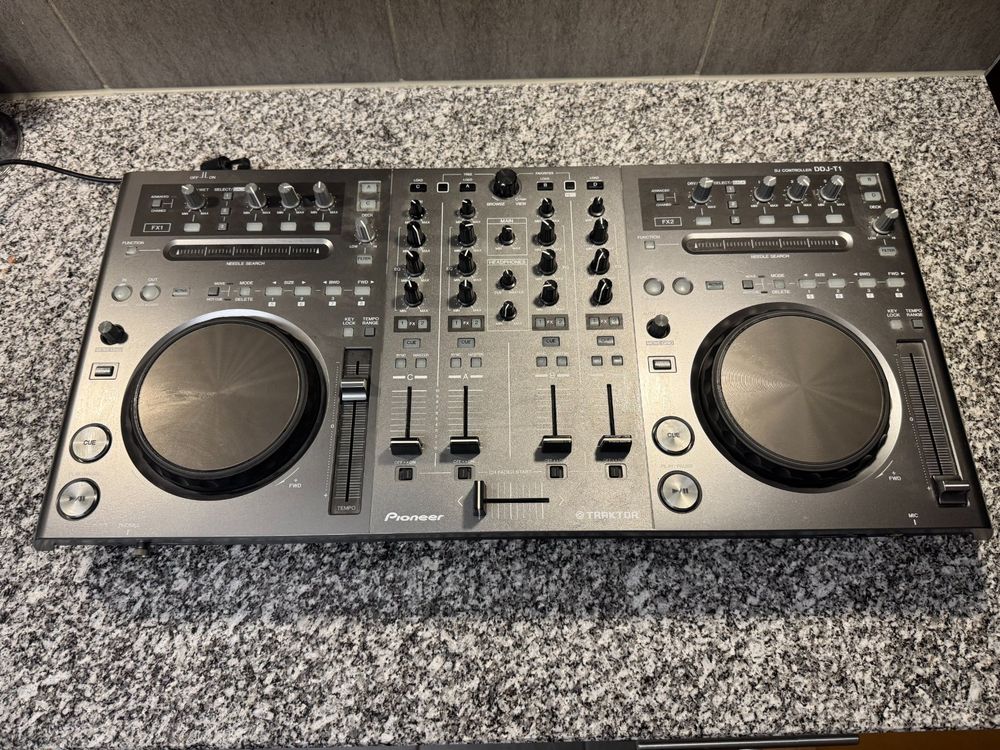 Pioneer DDJ T-1 Traktor DJ Controller (Gebraucht) in Zürich für CHF 119 ...