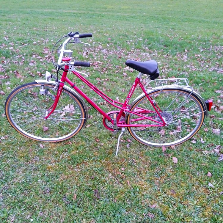 Damenvelo Velo Fahrrad Damenfahrrad rot Coronado 1A Zustand | Kaufen ...